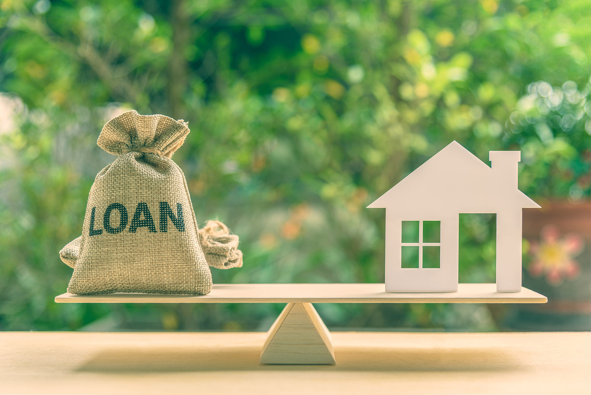 What Lower Interest Rates Mean for East Texas | Edwards Team